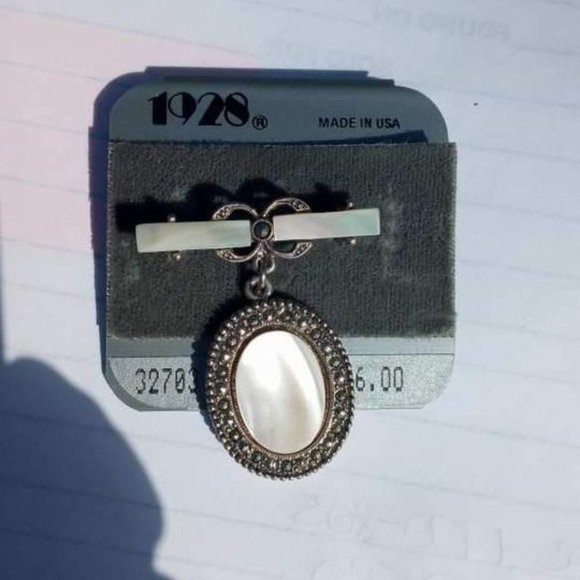 1928 | Jewelry | Vtg 928 Co Silvertone Marquisite Style Pin Whanging ...